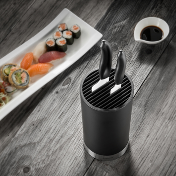 KYOCERA > Store and protect your knives in this compact knife block.
