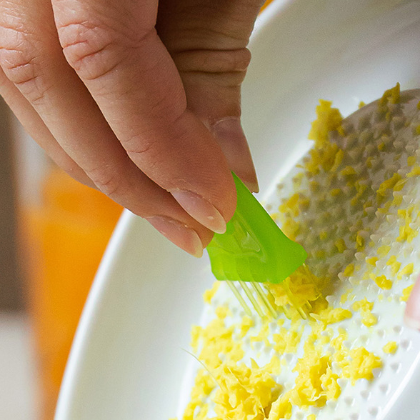 KYOCERA > Kyocera ultra-sharp ceramic graters for ginger hard cheeses ...